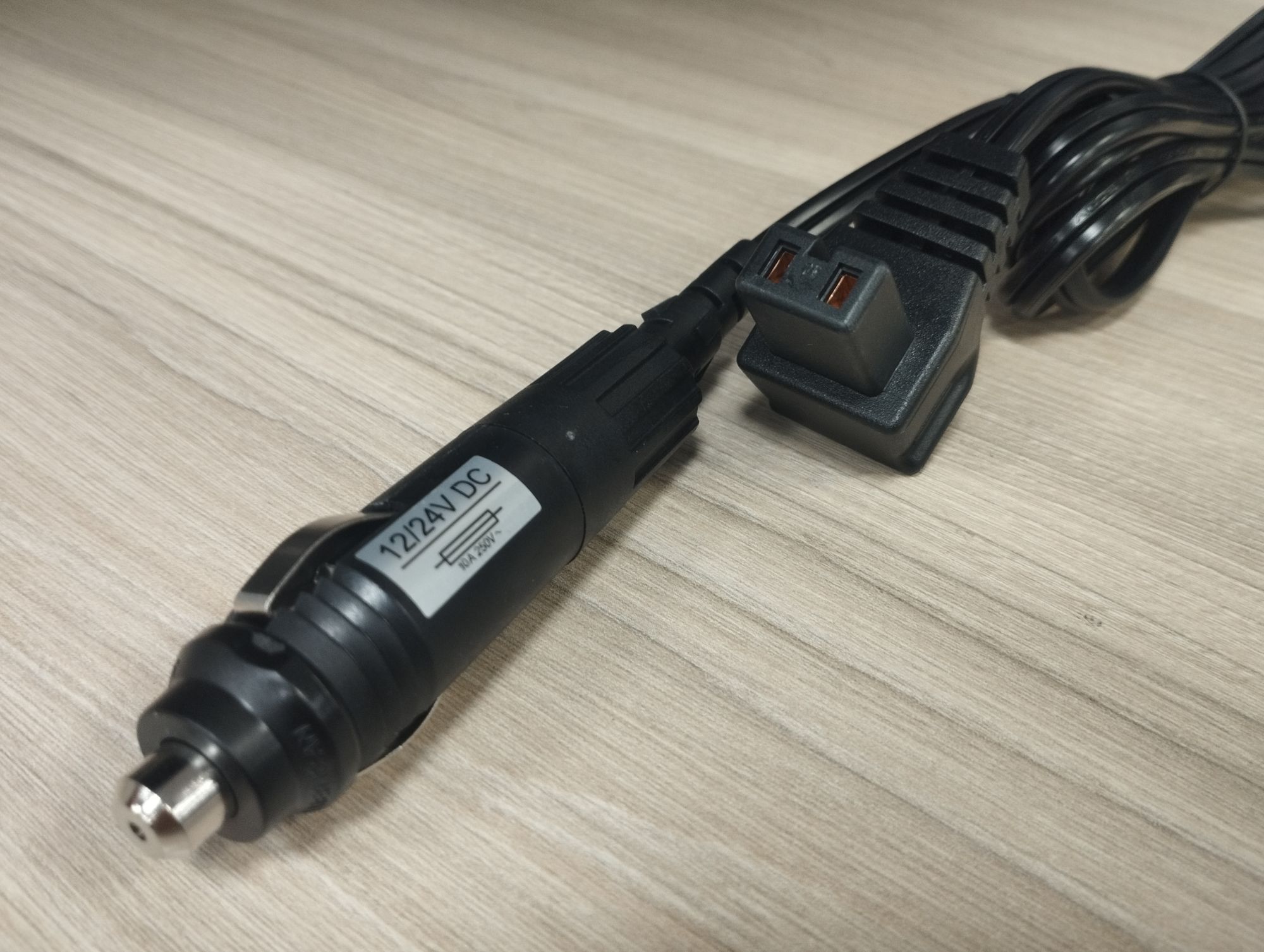 Dometic Ersatzteil Original 12V DC Anschlusskabel für CFX3/CFF Kühlboxen Der Zelt Discounter